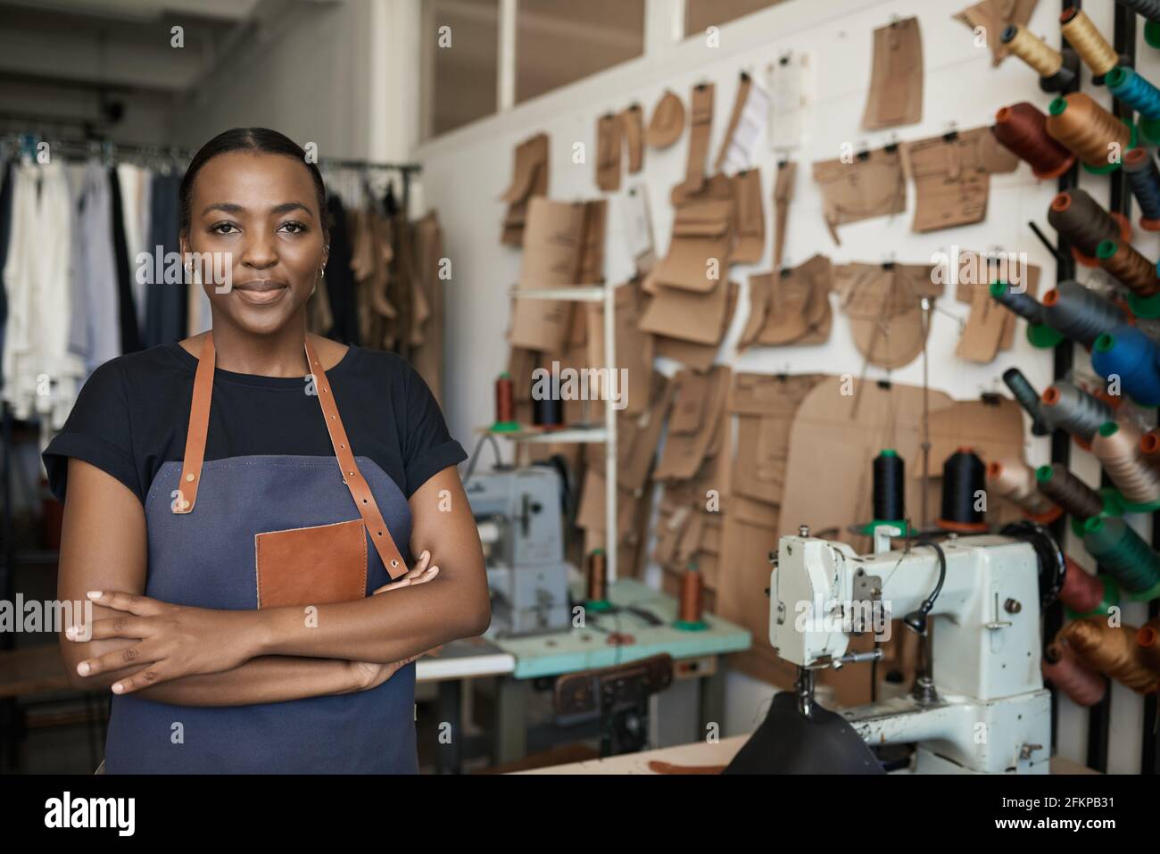 Leather worker hi-res stock photography and images - Alamy