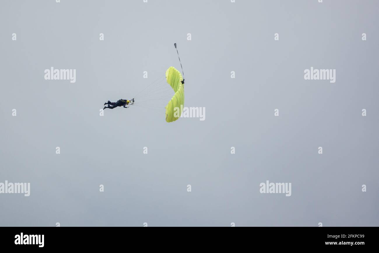 Parachute Regiment Freefall Team member of 'The Red Devils' practising ...