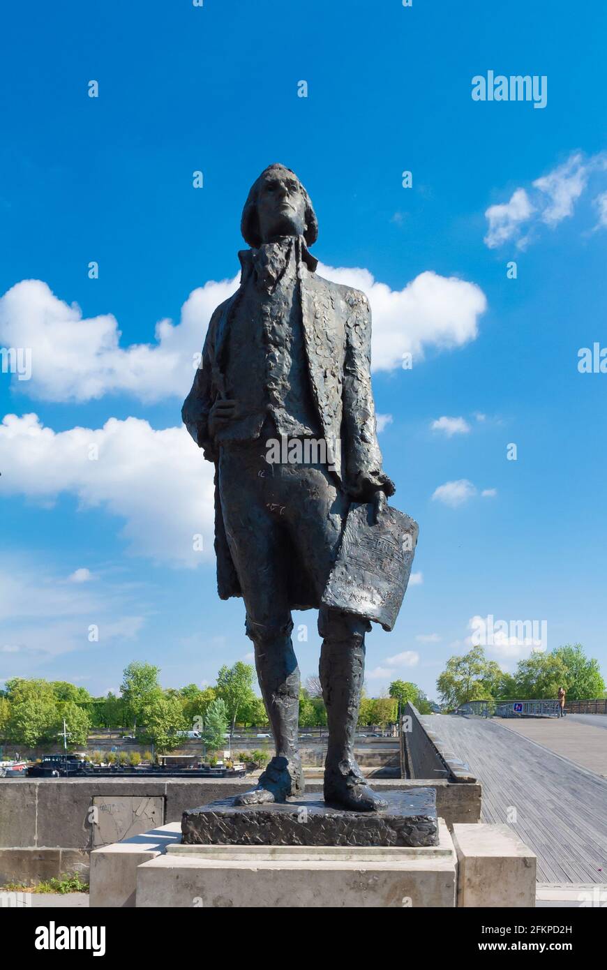 A bronze statue of thomas jefferson: the former president of america ...
