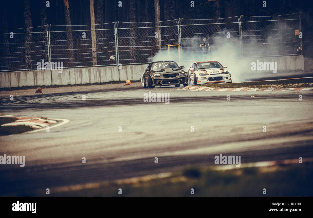 Aerodynamic drag car hi-res stock photography and images - Alamy