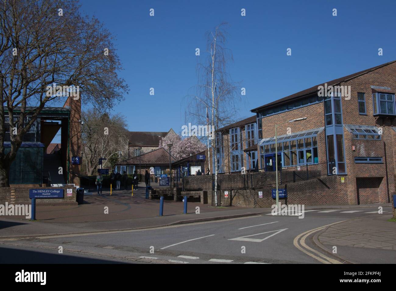 Henley College in Oxfordshire in the UK Stock Photo - Alamy