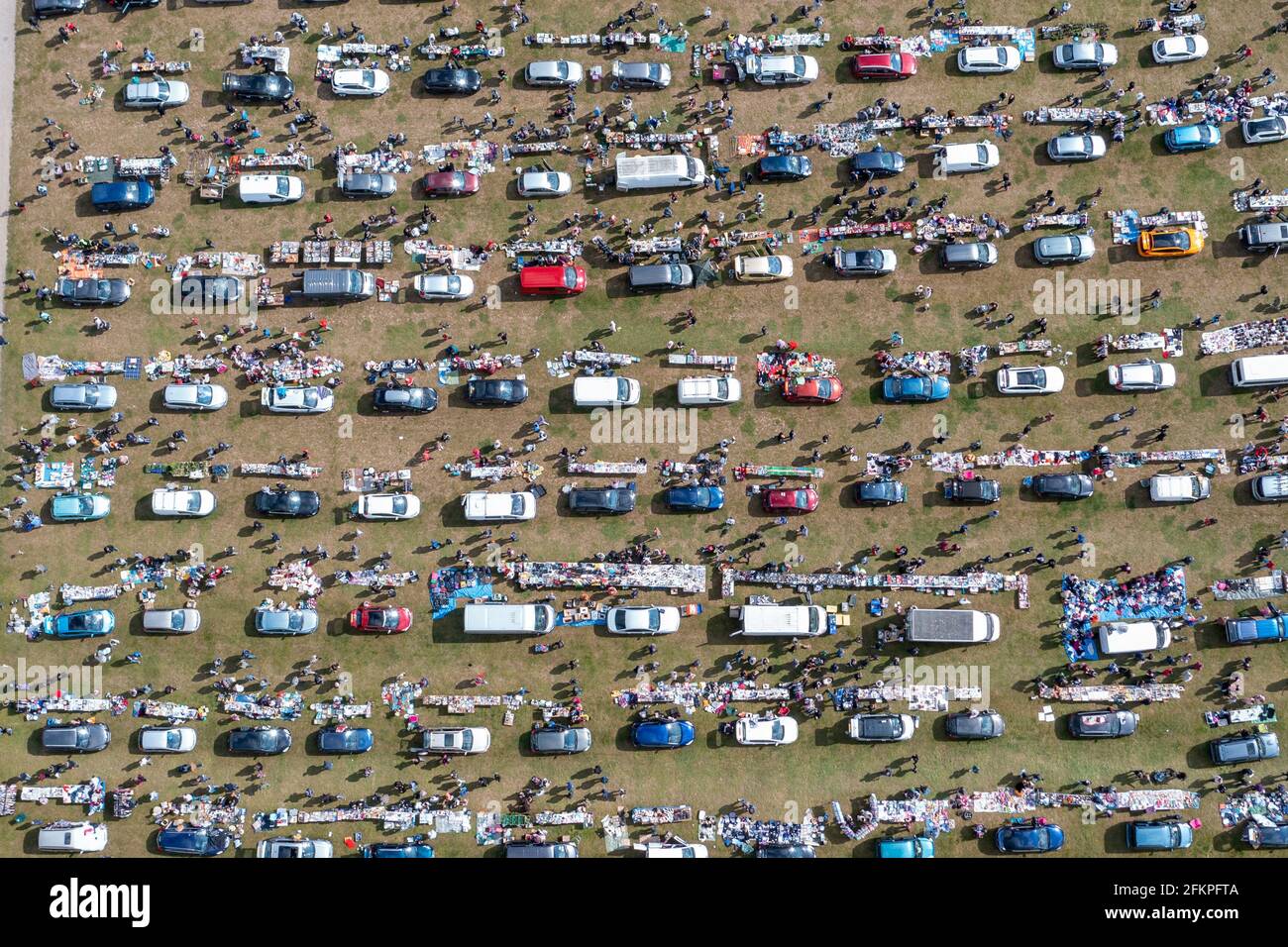 Shopping in huntingdon hi-res stock photography and images - Alamy