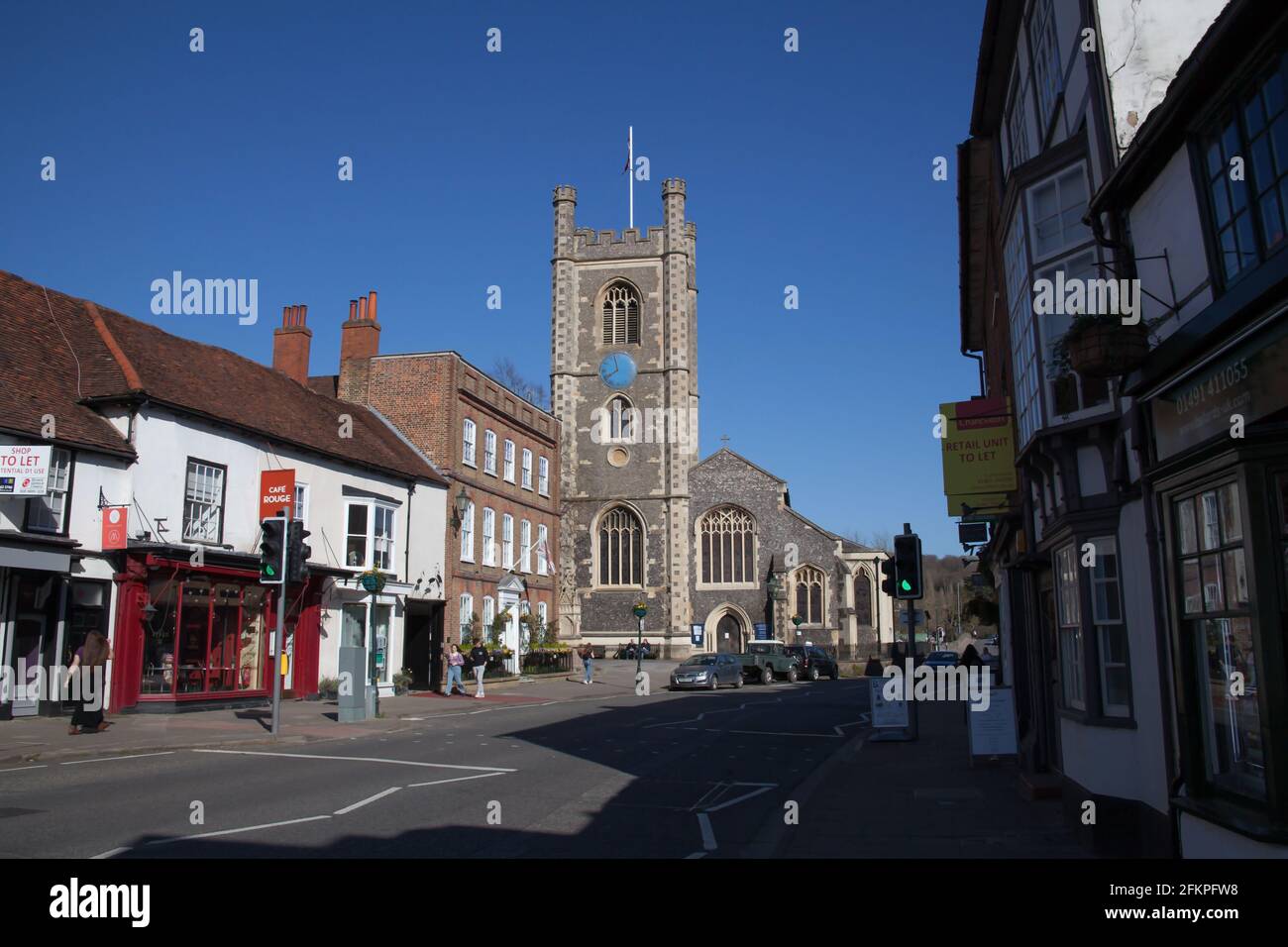 Views of retailers and ST Mary's Church in Henley on Thames in ...