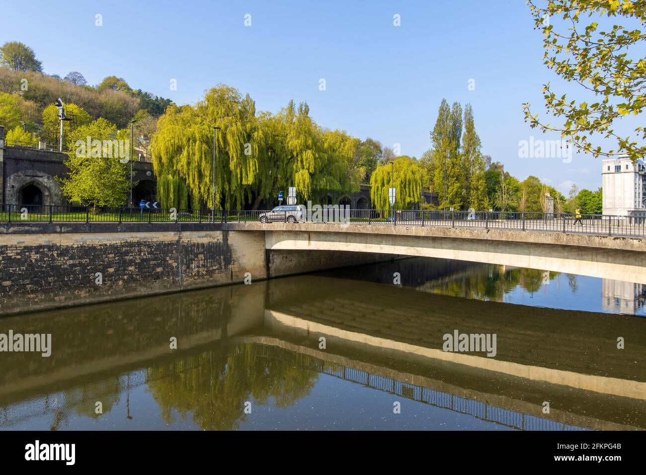 A view of Churchill Bridge, crossing the River Avon, Bath UK Stock ...