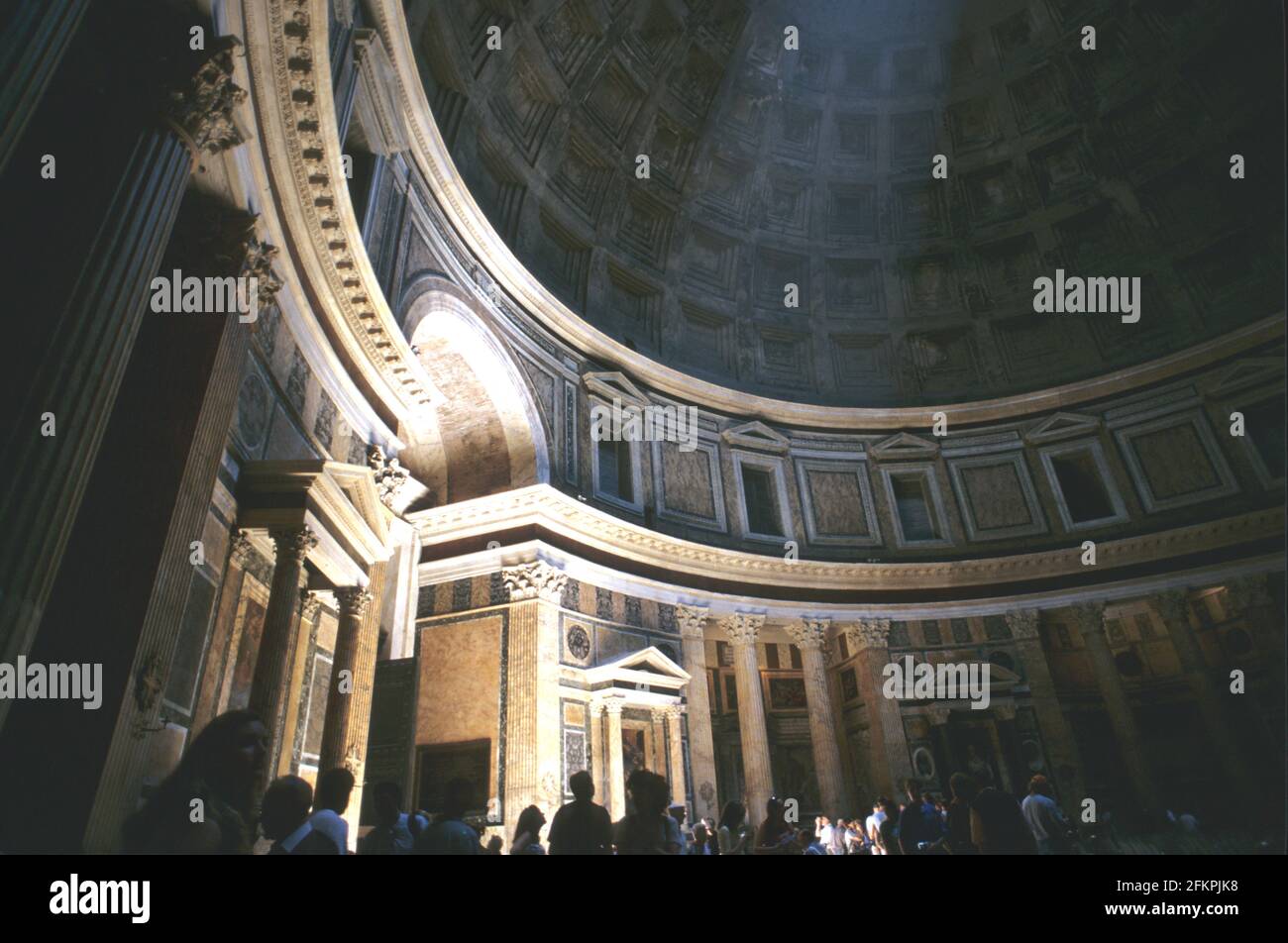 Tomb of raphael pantheon hi-res stock photography and images - Alamy