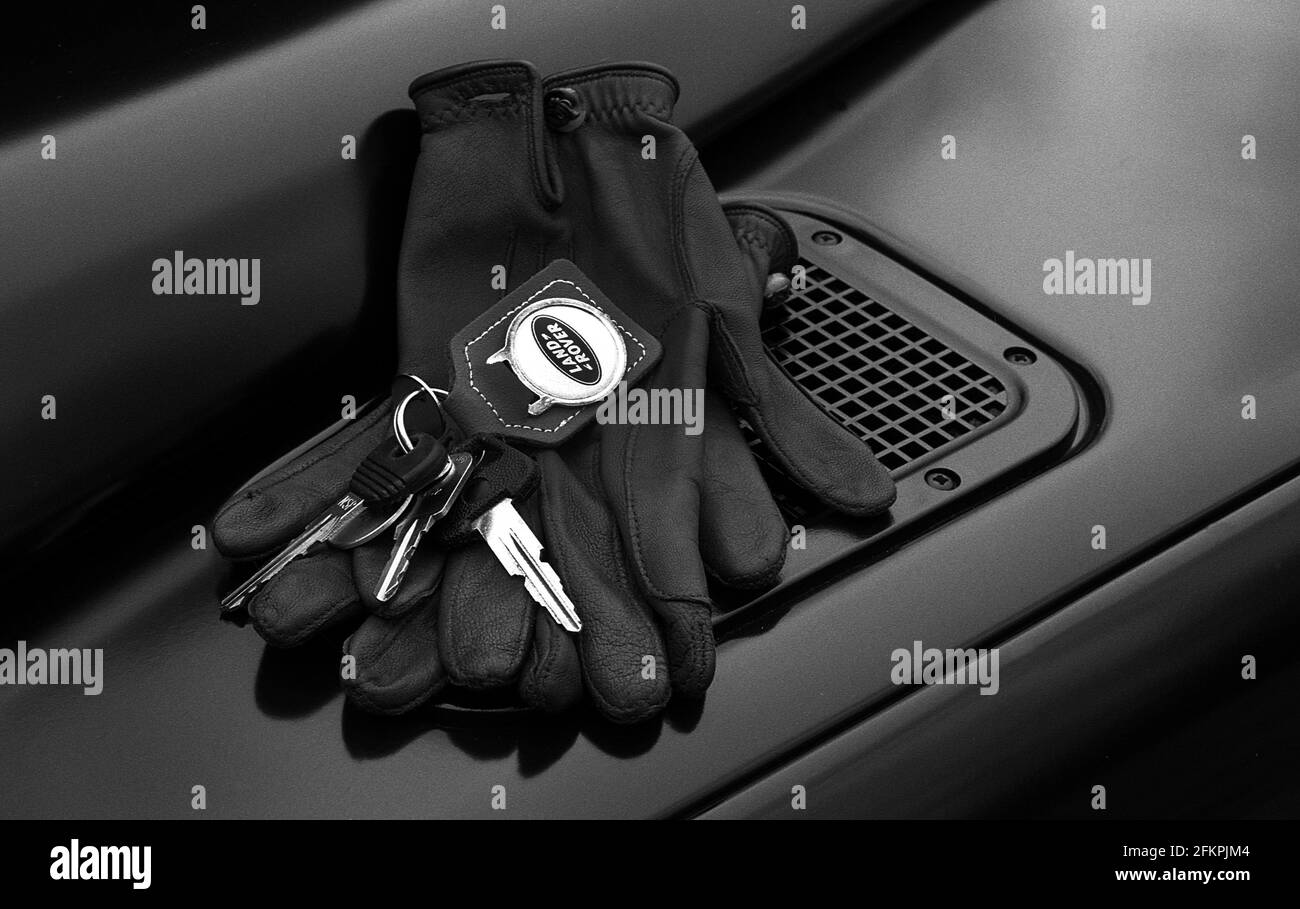 Land Rover Defender LWB Shooting break 1993 Stock Photo - Alamy