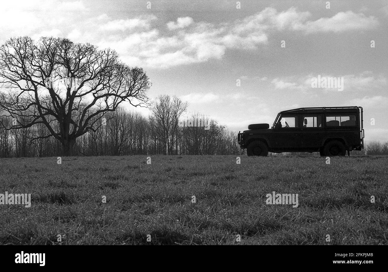 Land Rover Defender LWB Shooting break 1993 Stock Photo - Alamy