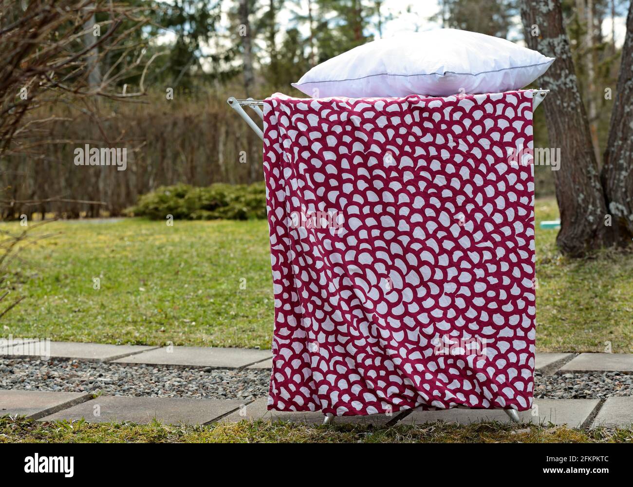 Drying sheet hi-res stock photography and images - Alamy