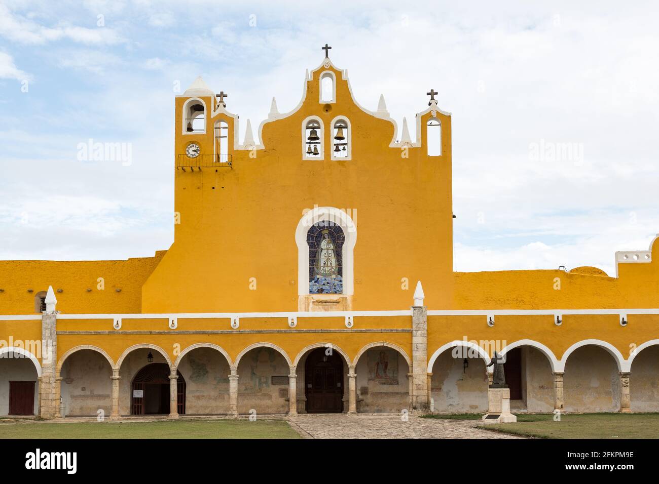 Colonial monastery Convento de San Antonio de Padua in Izamal, Yucatan ...