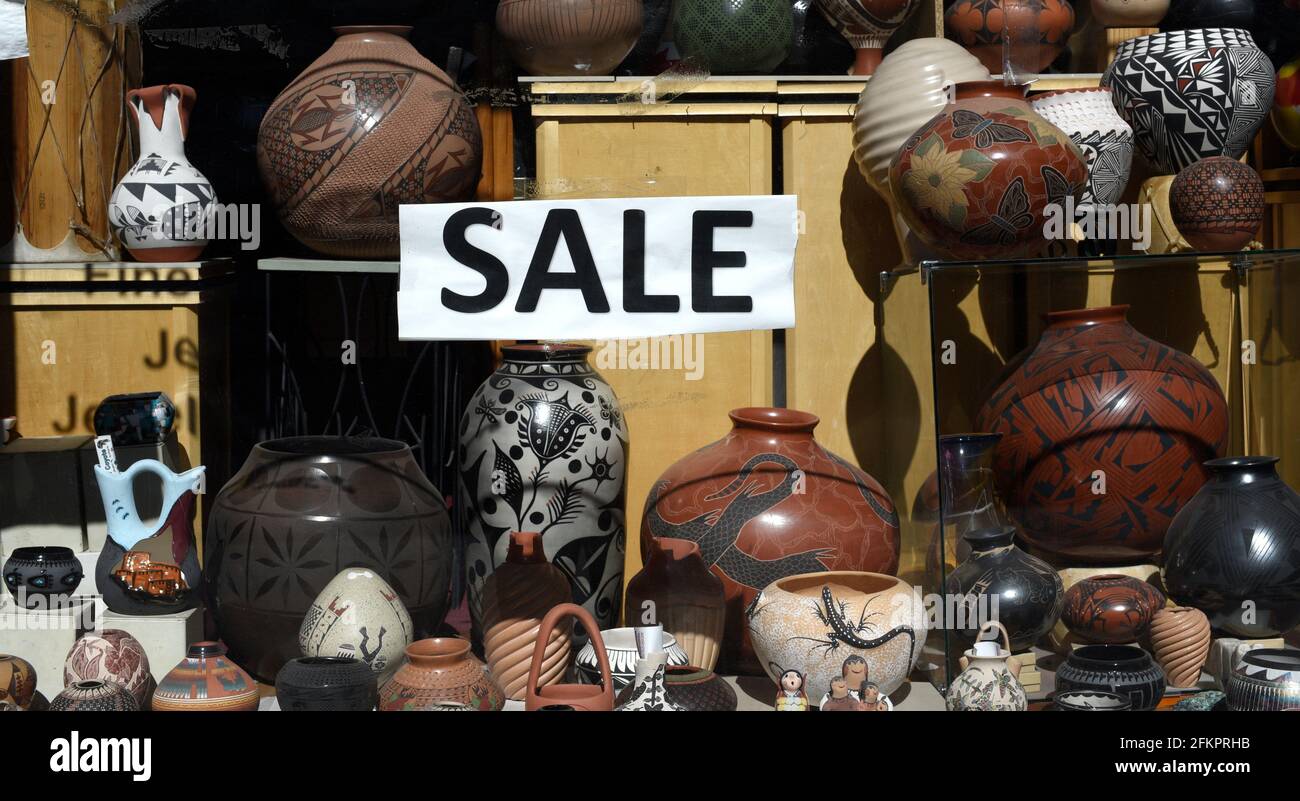 American indian culture crafts hi-res stock photography and images - Alamy