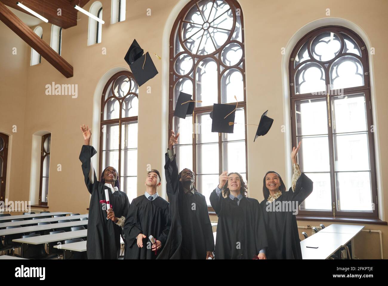 Graduation ceremony auditorium hi-res stock photography and images - Alamy