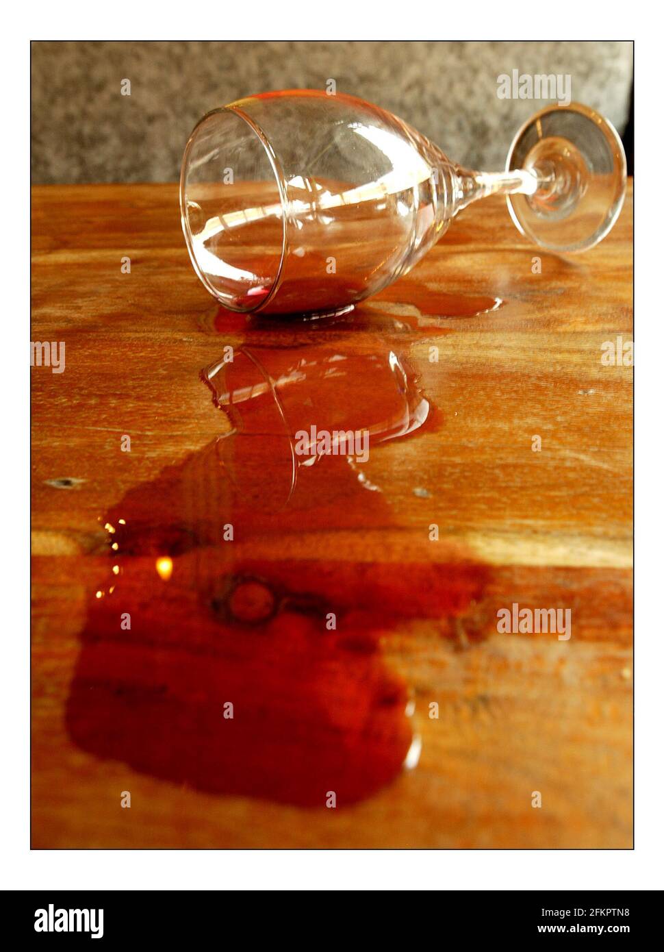 Red Wine spilt......pic David Sandison 15/8/2005 Stock Photo - Alamy