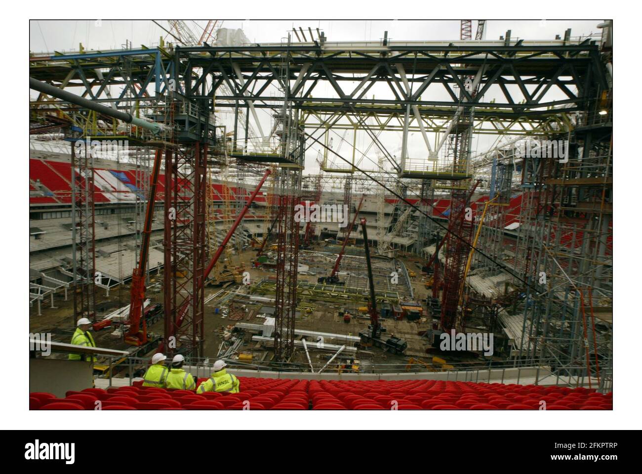 The New Wembley stadium under constructionpic David Sandison 14/10/2005 ...