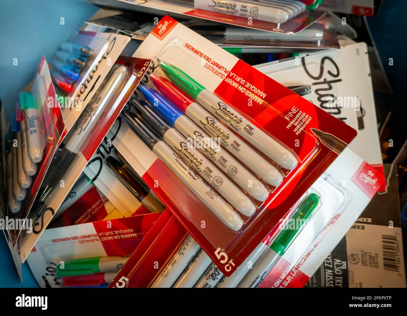 Sharpies hi-res stock photography and images - Alamy