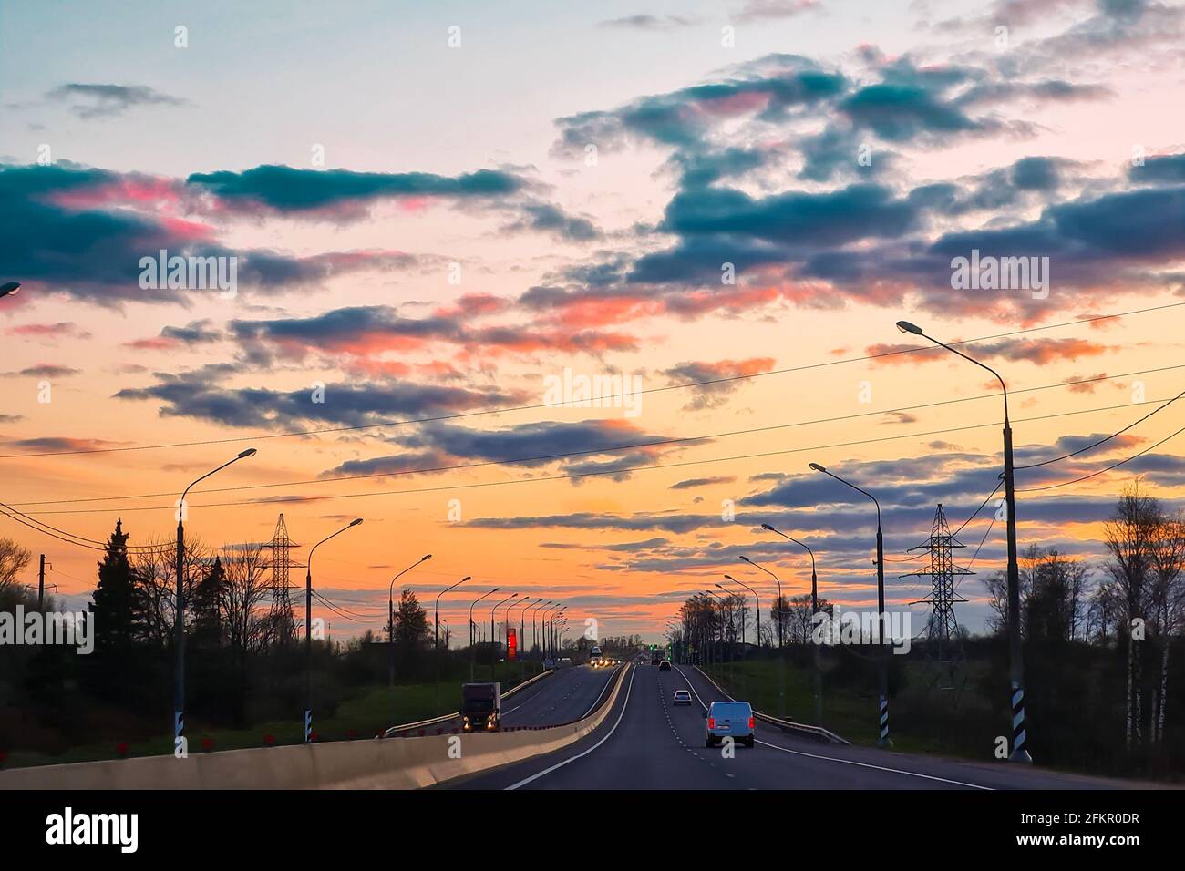 Auto sunset highway hi-res stock photography and images - Alamy