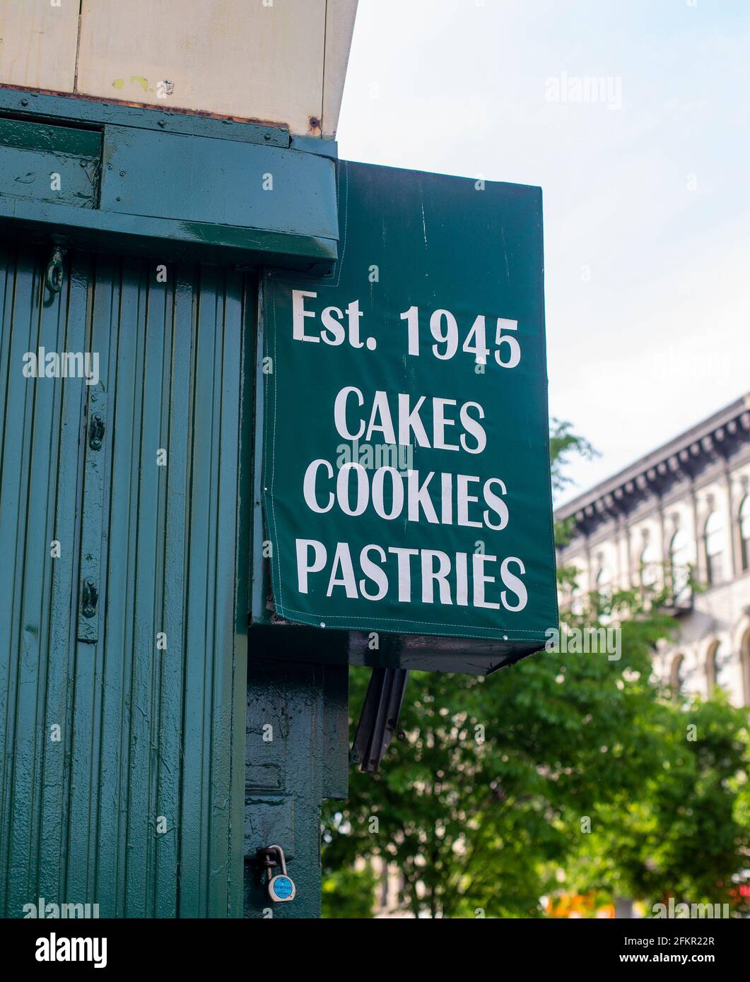 Bakery signs hi-res stock photography and images - Alamy