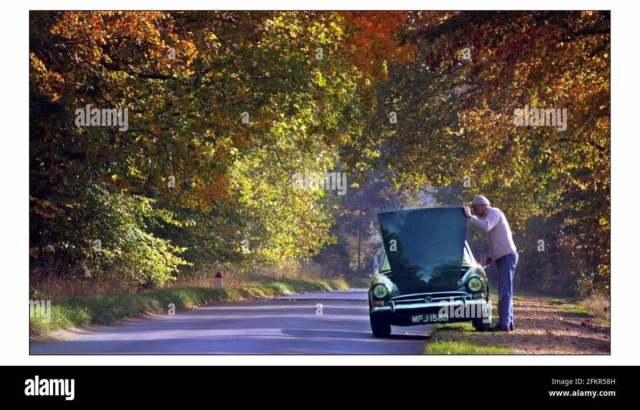 Kevin Bayliss with his Sunbeam in Wimbledon.pic David Sandison 15/10 ...