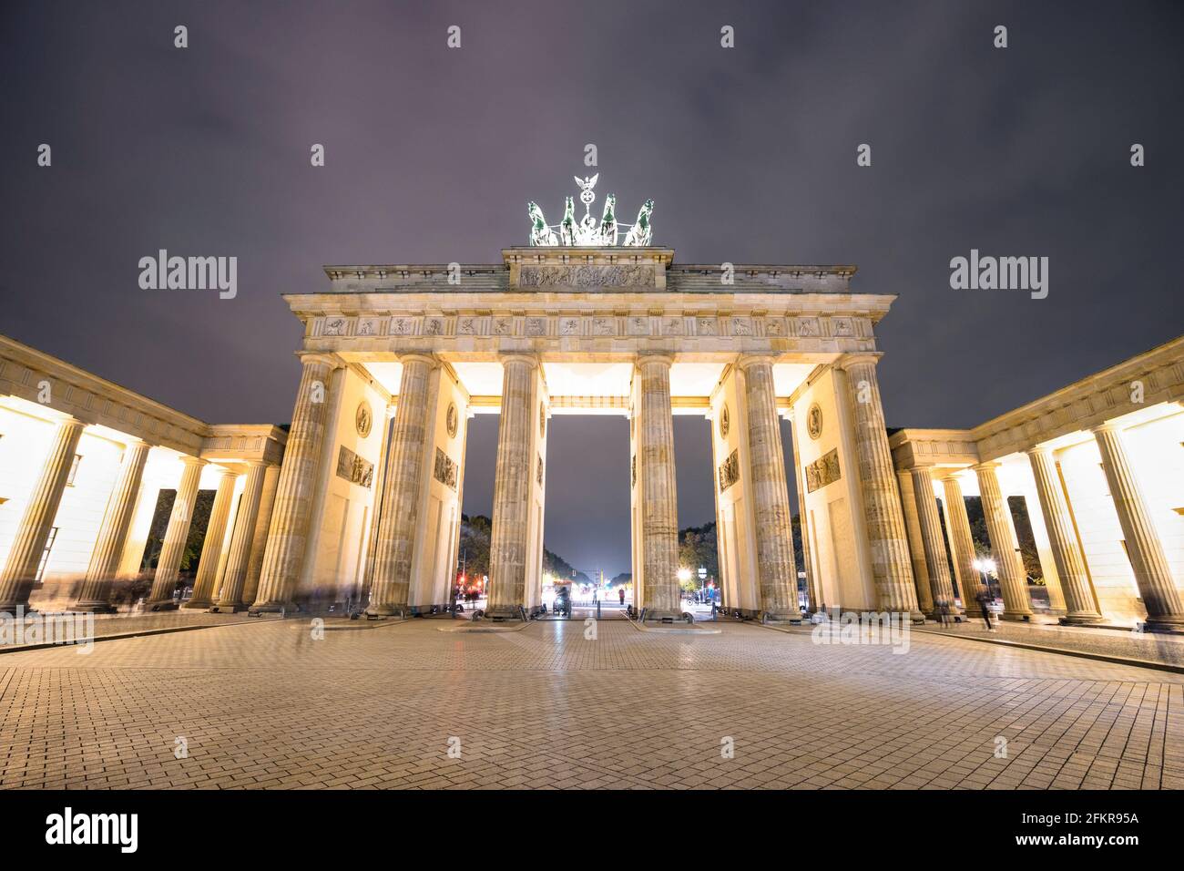 Front view of Brandenburg Gate in Berlin by night - Travel concept with ...