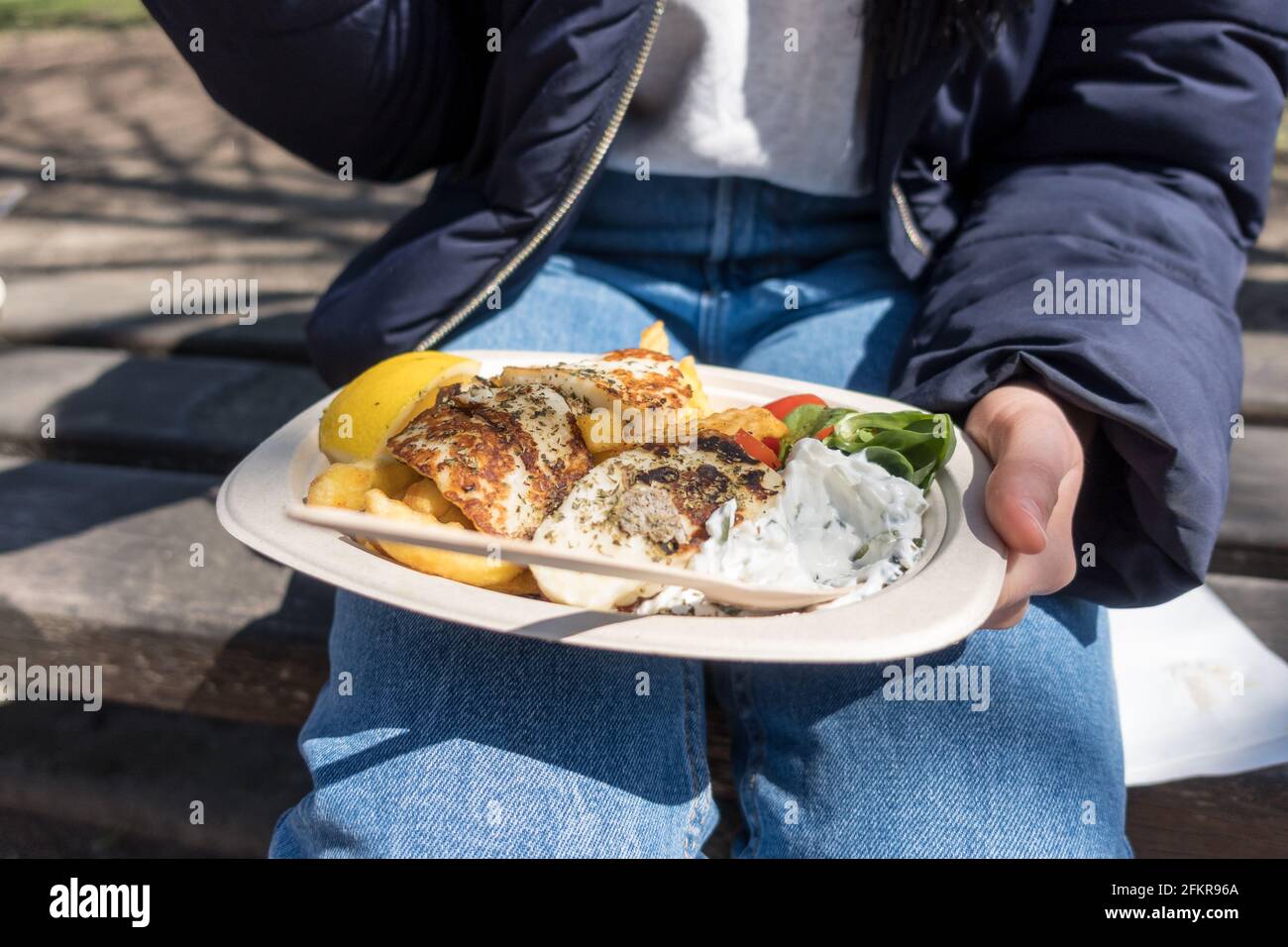 One way dish hi-res stock photography and images - Alamy