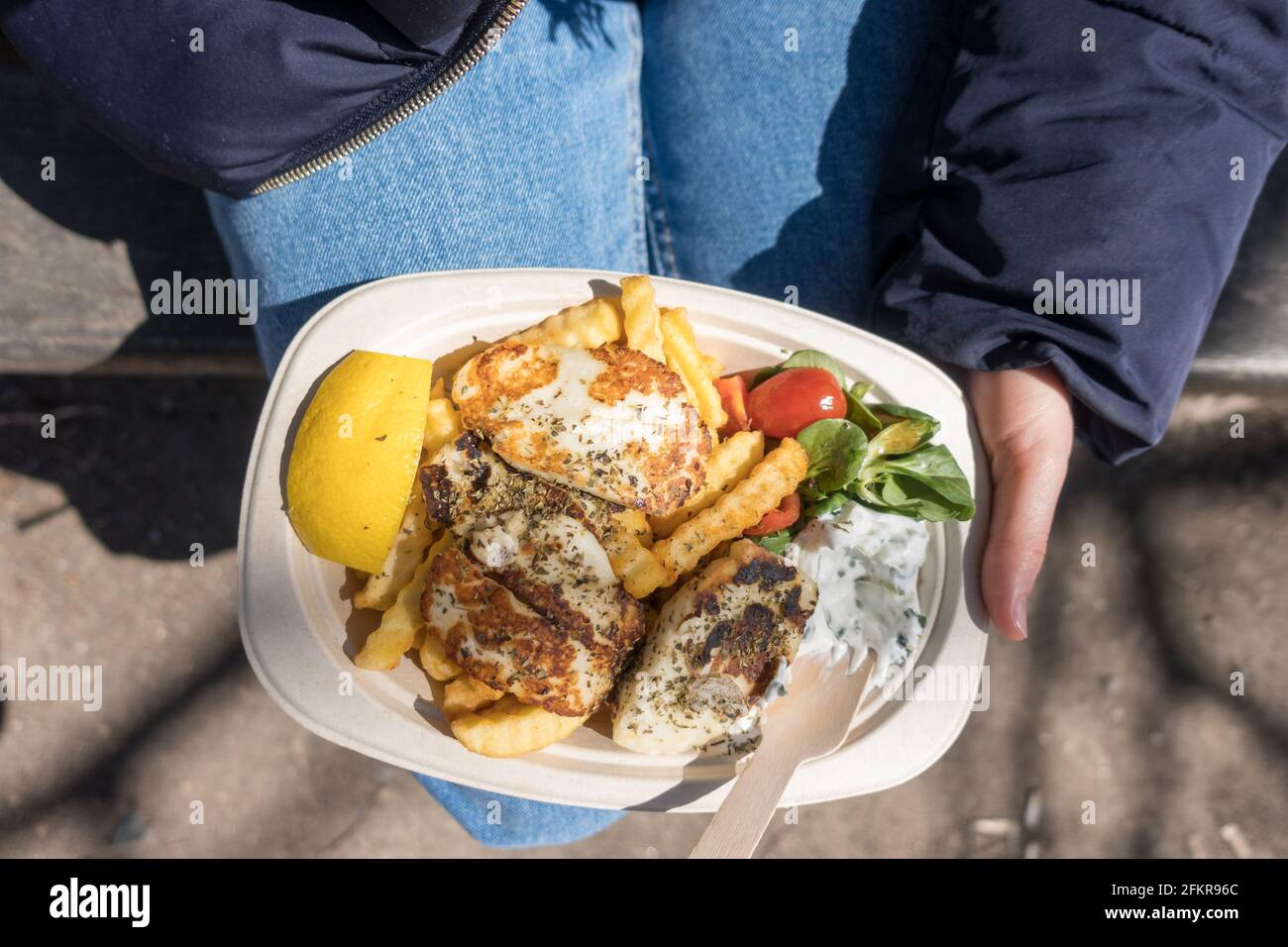 One way dish hi-res stock photography and images - Alamy