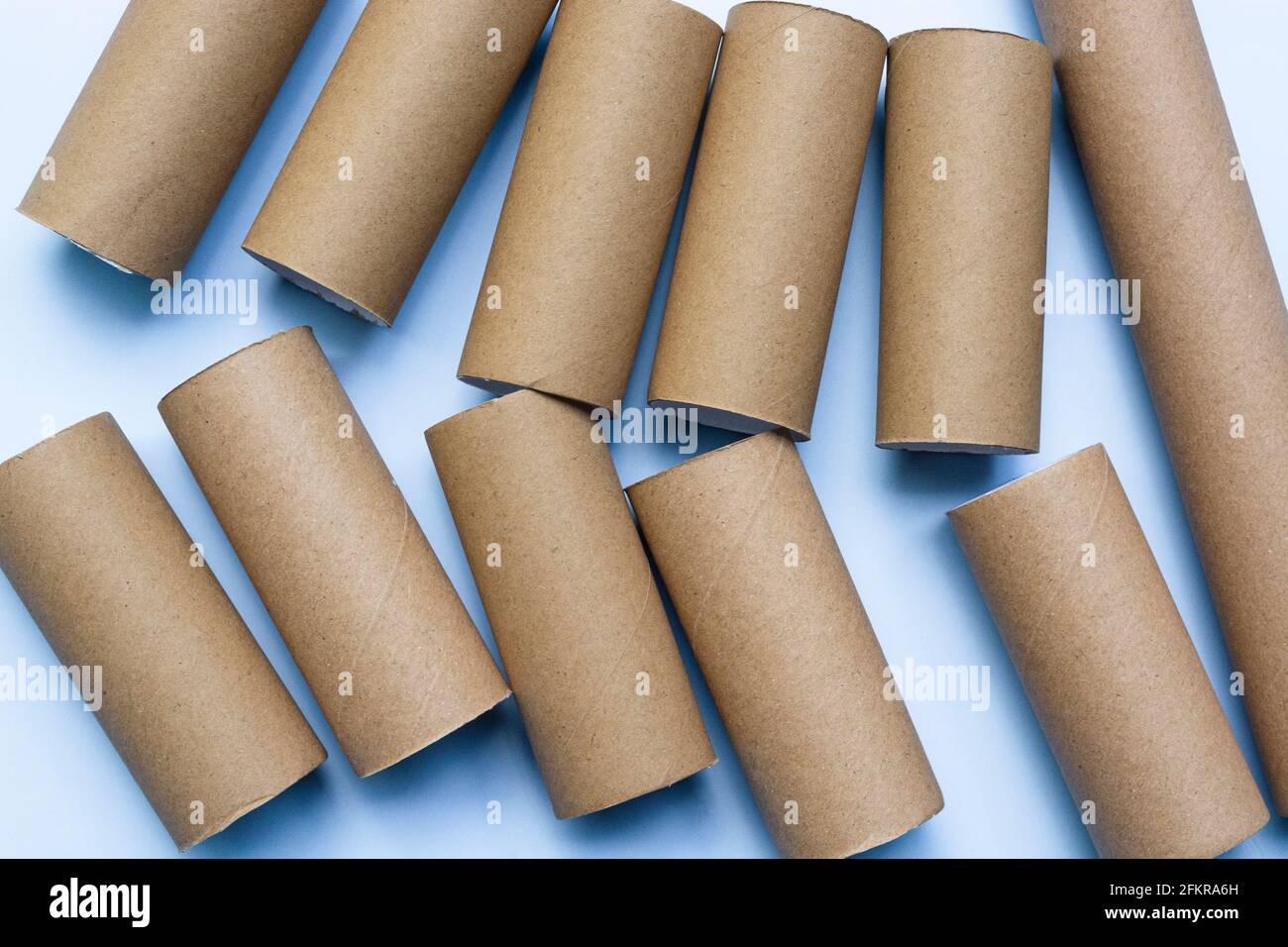 Empty tissue rolls hi-res stock photography and images - Alamy