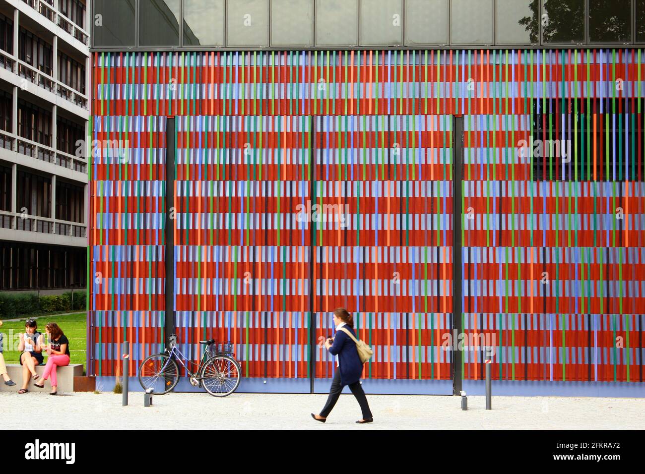 Rainbow colorful facade ceramic louvers rainscreen of Brandhorst Museum ...