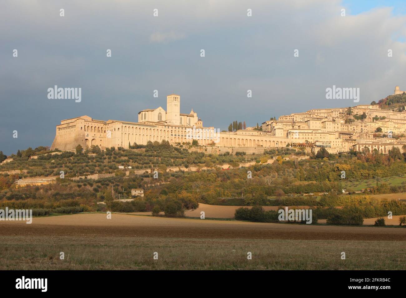 Panorama of the Exterior of Assisi from the valley in ItalyS Stock ...