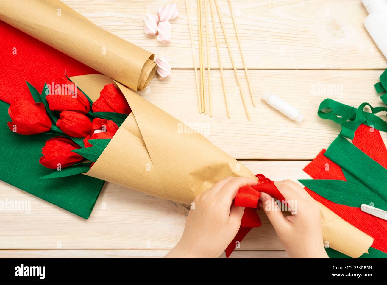 How to make a tulip flower out of paper and marshmallows at home ...