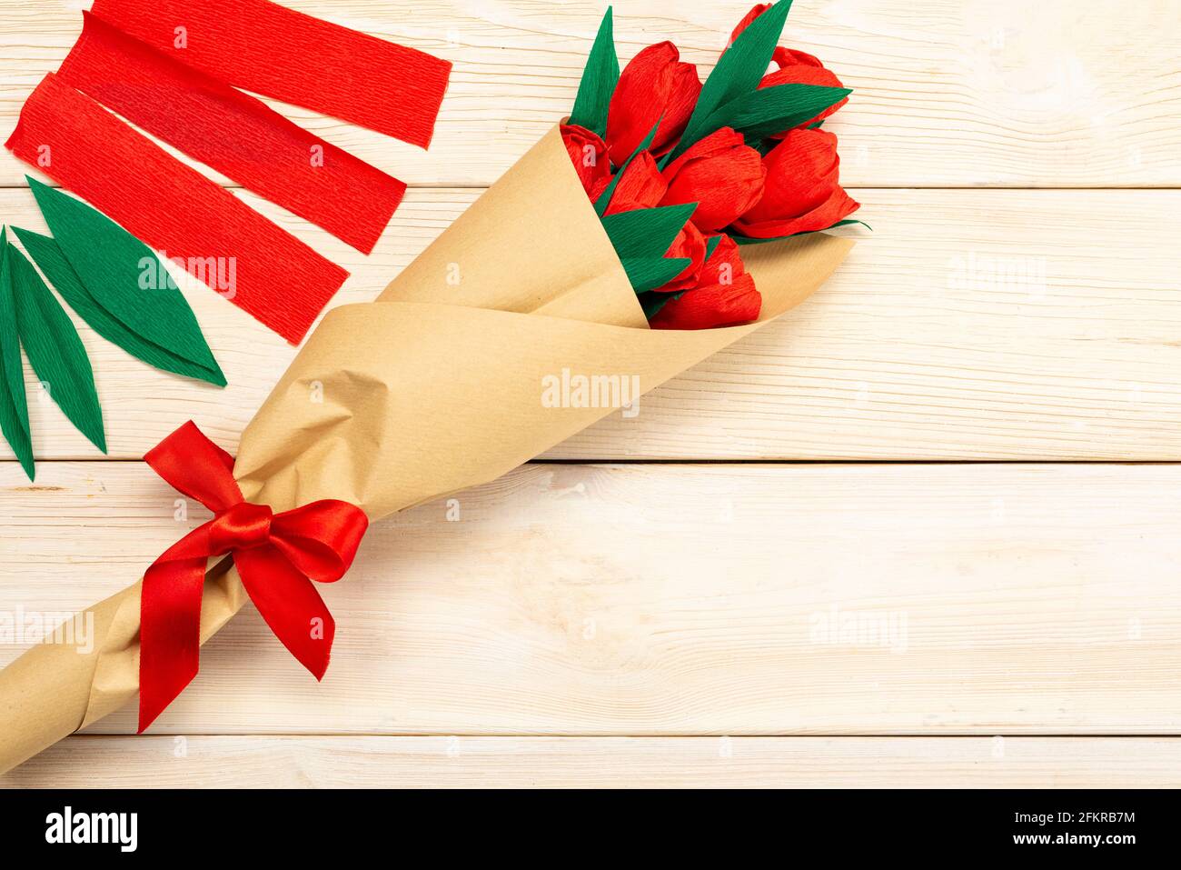 How to make a tulip flower out of paper and marshmallows at home ...