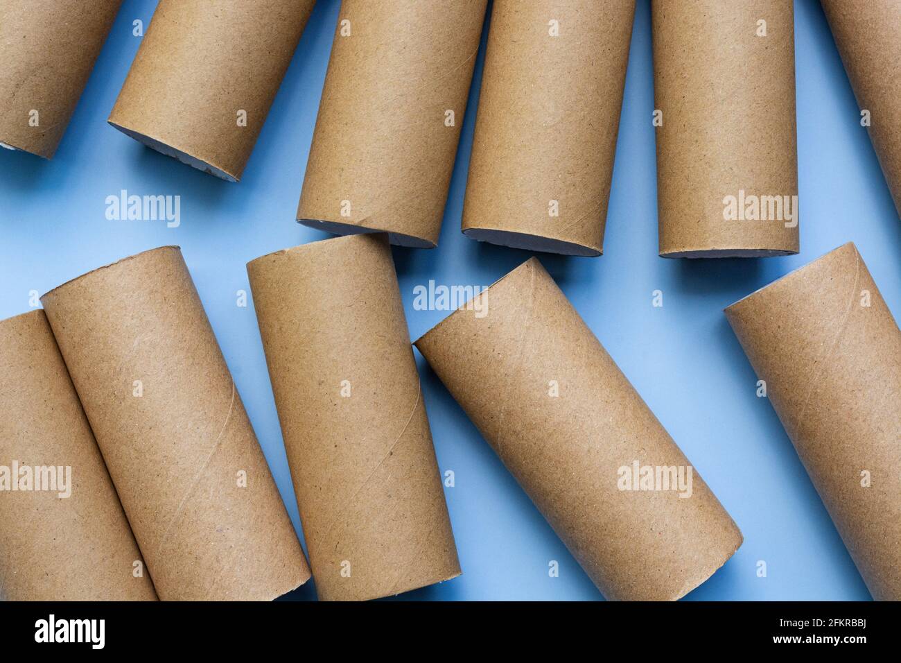 Empty tissue rolls hi-res stock photography and images - Alamy