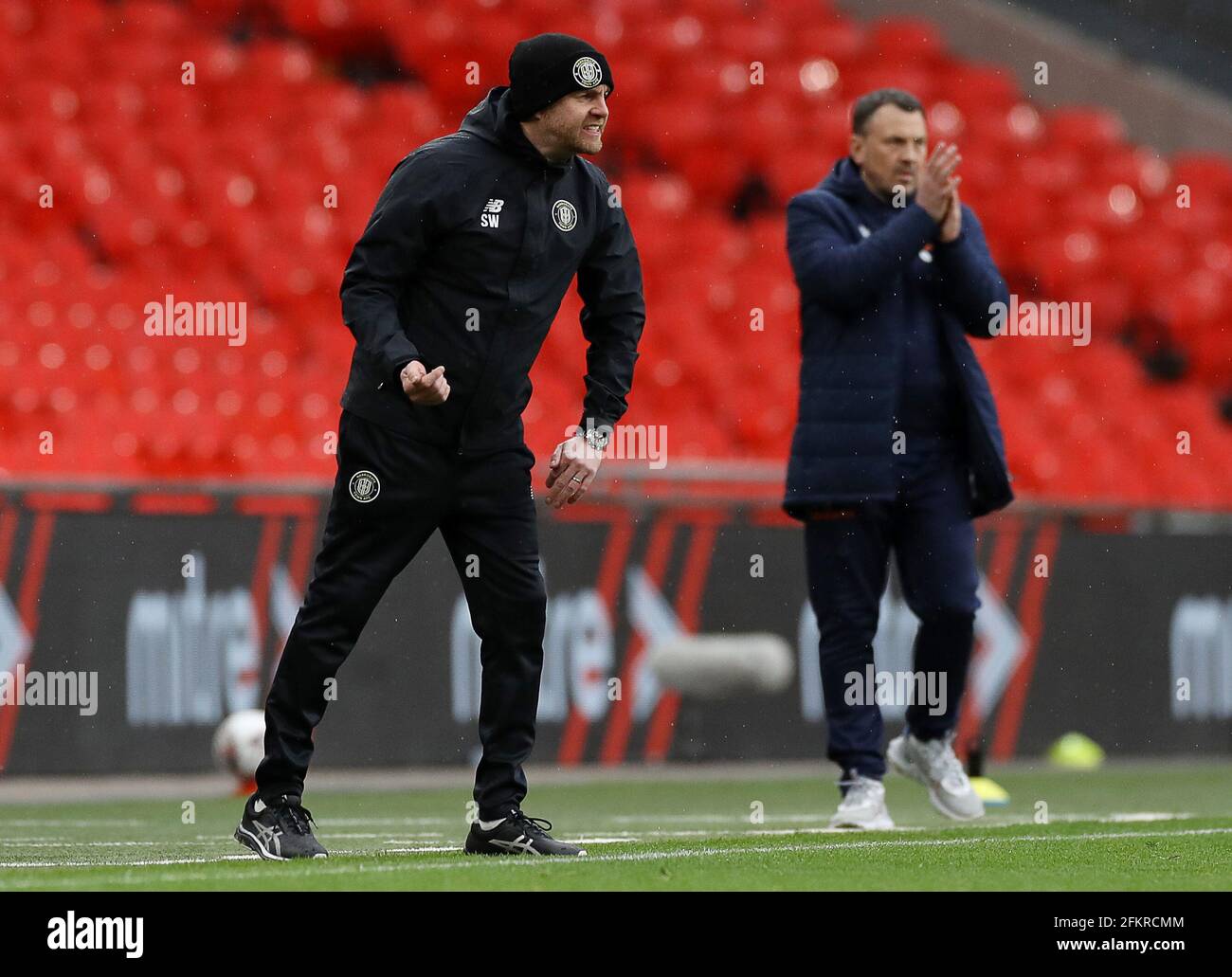 Soccer manager simon weaver hi-res stock photography and images - Alamy