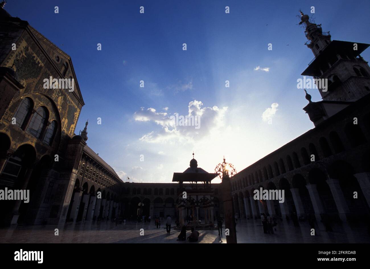 Umayyad Mosque courtyard, Great Mosque of Damascus, Damascus, Syria ...