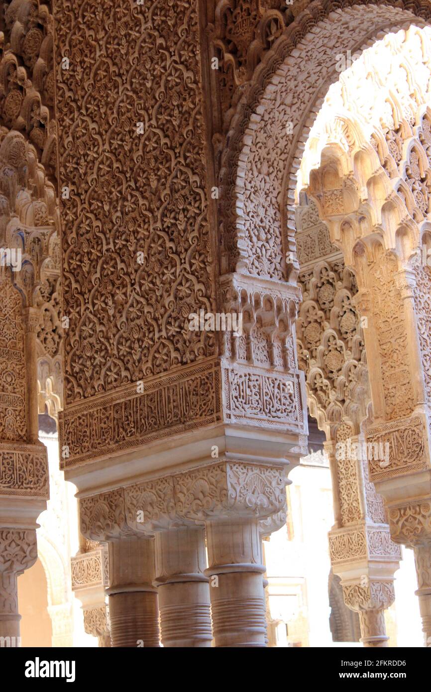 Intricate Mooring stone carving, Islamic Architecture Details at the ...