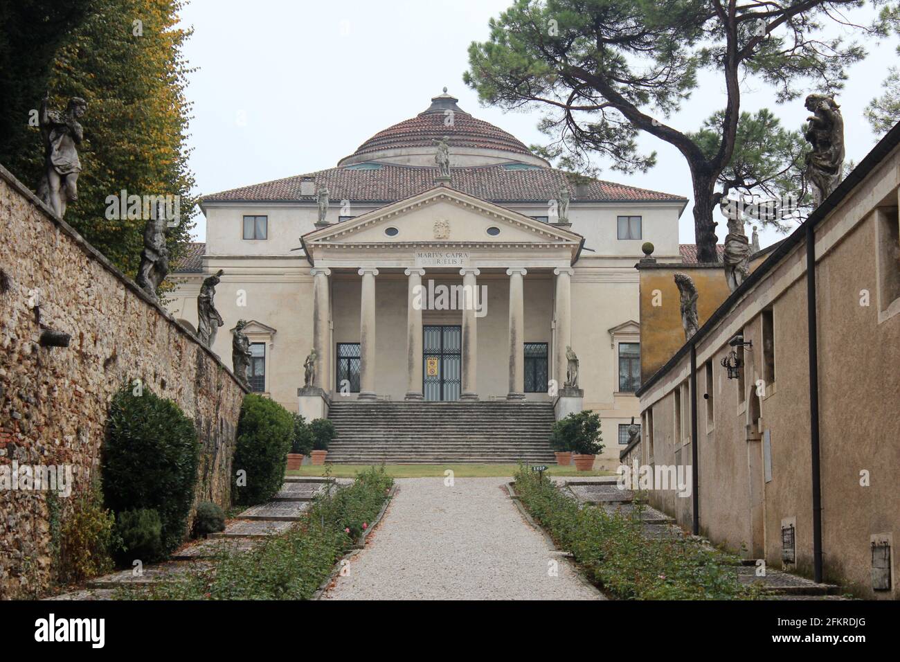 Villa La Rotonda in Vicenza, Italy by Andrea Palladio Stock Photo - Alamy
