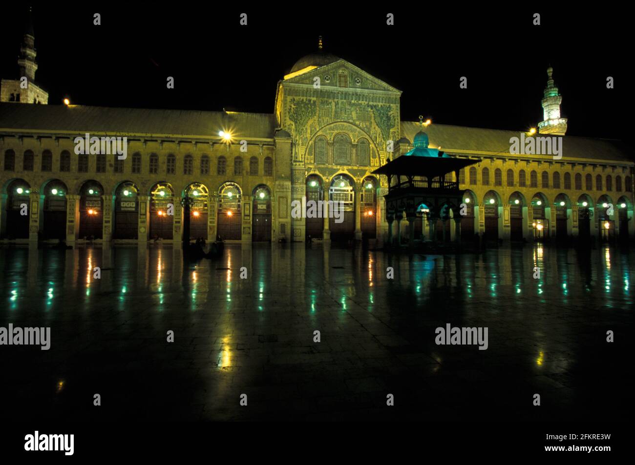 Umayyad Mosque courtyard, Great Mosque of Damascus, Damascus, Syria ...