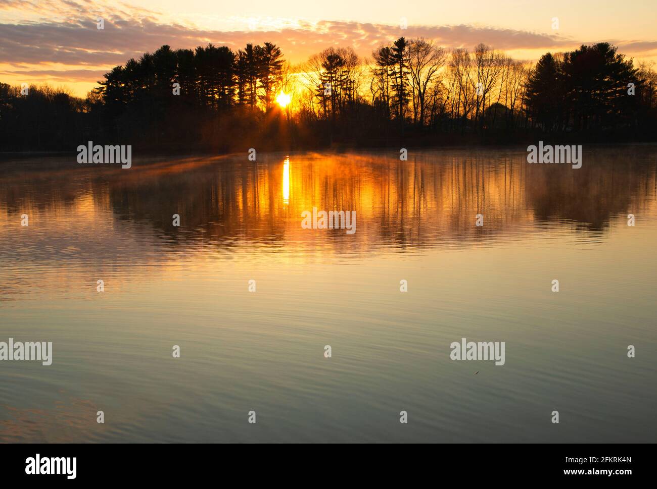 Batterson Park Pond sunrise, Batterson Park Pond State Boat Launch, New ...