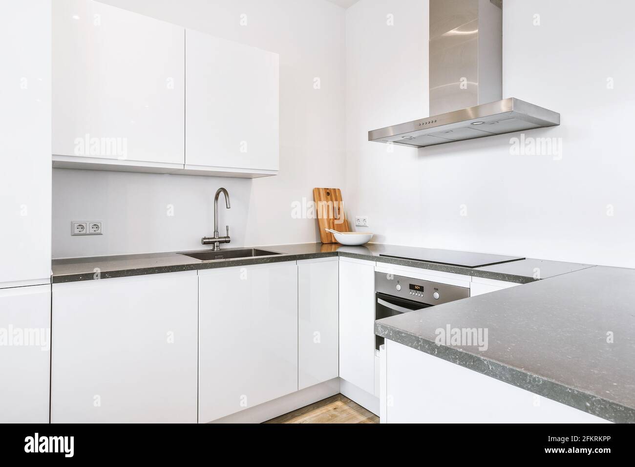 Kitchen in flat hi-res stock photography and images - Alamy