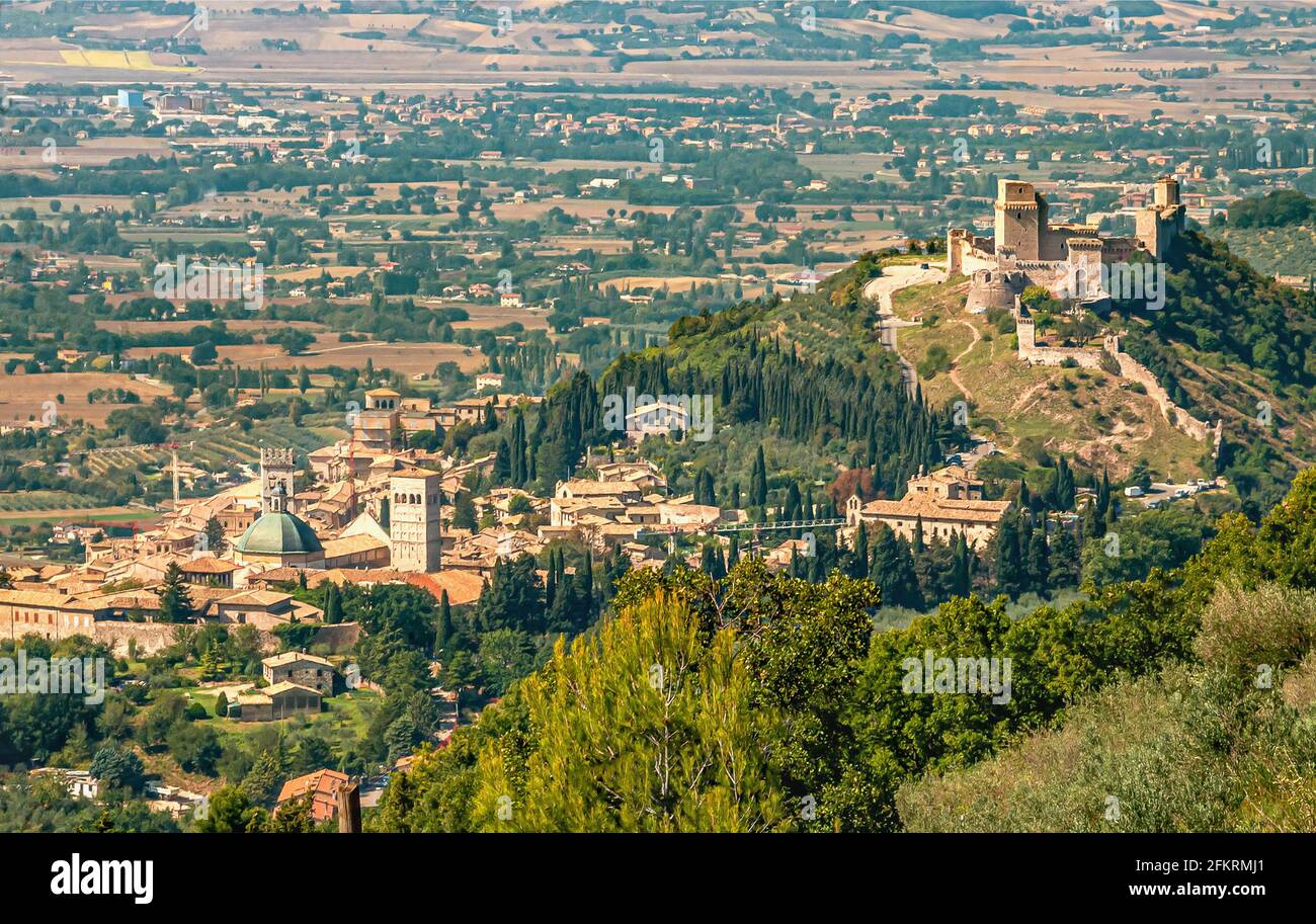 Elevated view across the Town centre of Assisi in Umbria, Italy Stock ...