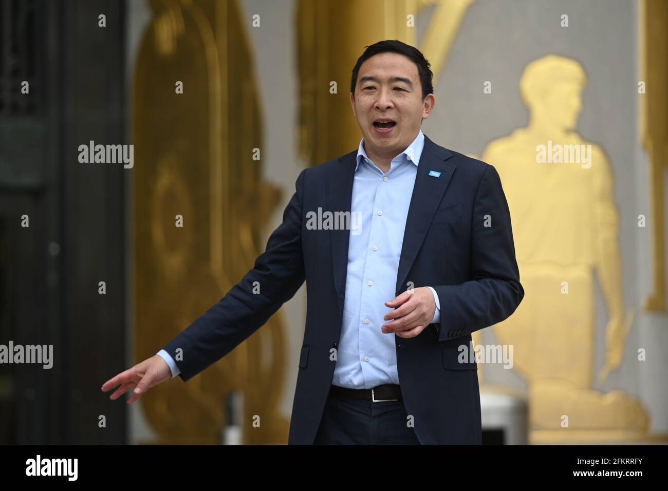 New York Mayoral Candidate Andrew Yang speaks to his campaign ...