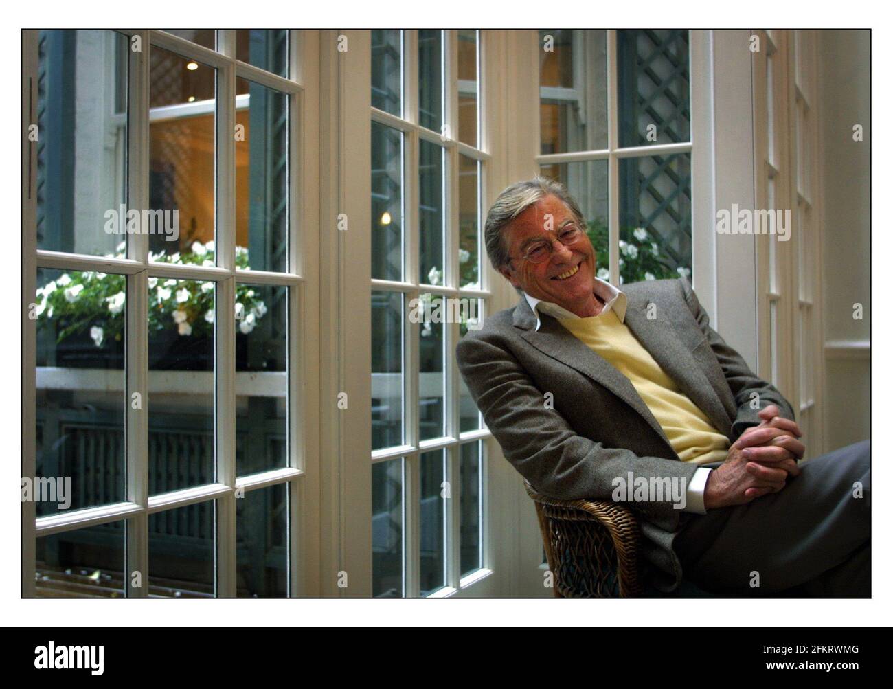 Dukes hotel london hi-res stock photography and images - Alamy