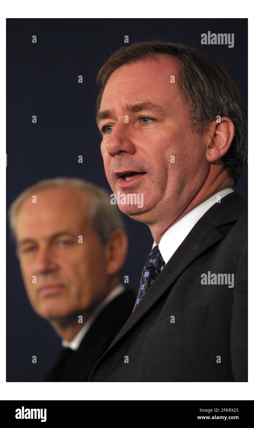 Geoff Hoon, Defence sec. and Admiral Sir Michael Boyce at a press ...