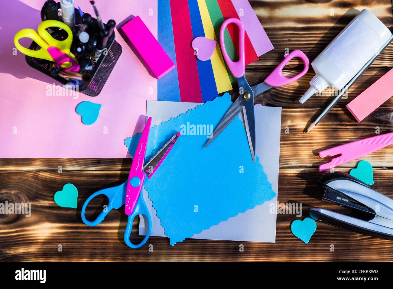 Step by step tutorial on making a colored cardboard greeting card. How ...