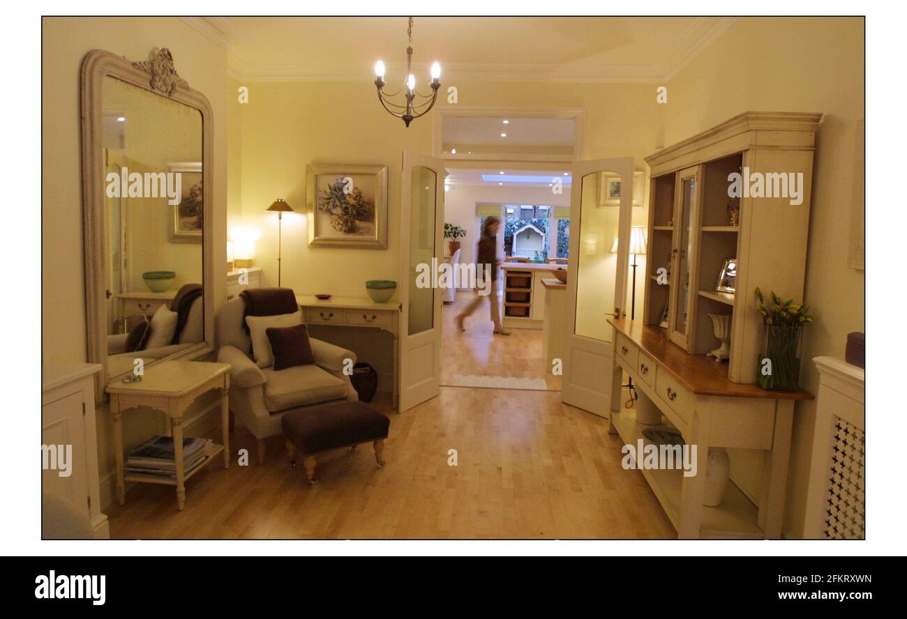 The home in Southfields, South West London of Liz and Francis Neo.pic ...