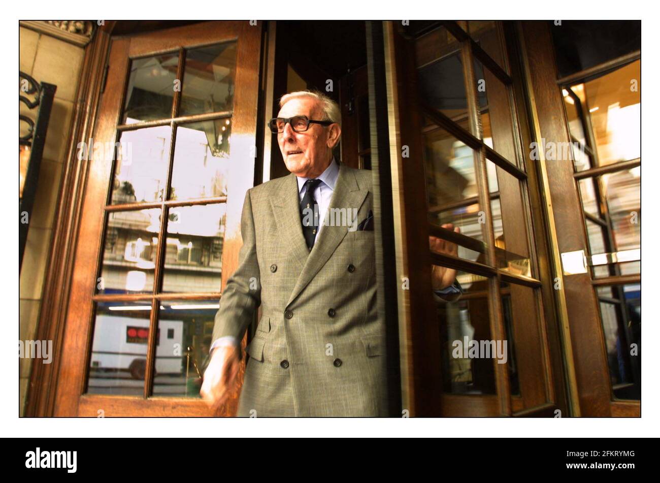 Eric Sykes...celebrates becoming Oldie of the Year at a function in ...