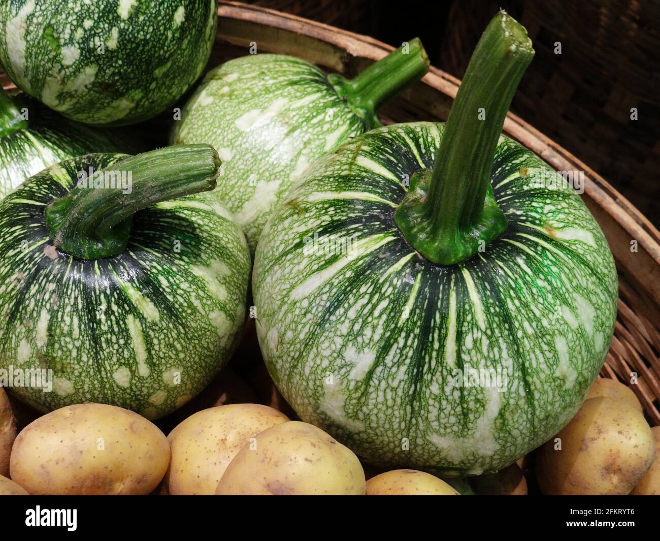 Pumpkin and potatoes Stock Photo - Alamy
