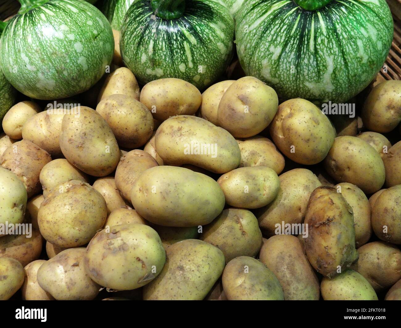 Pumpkin and potatoes Stock Photo - Alamy