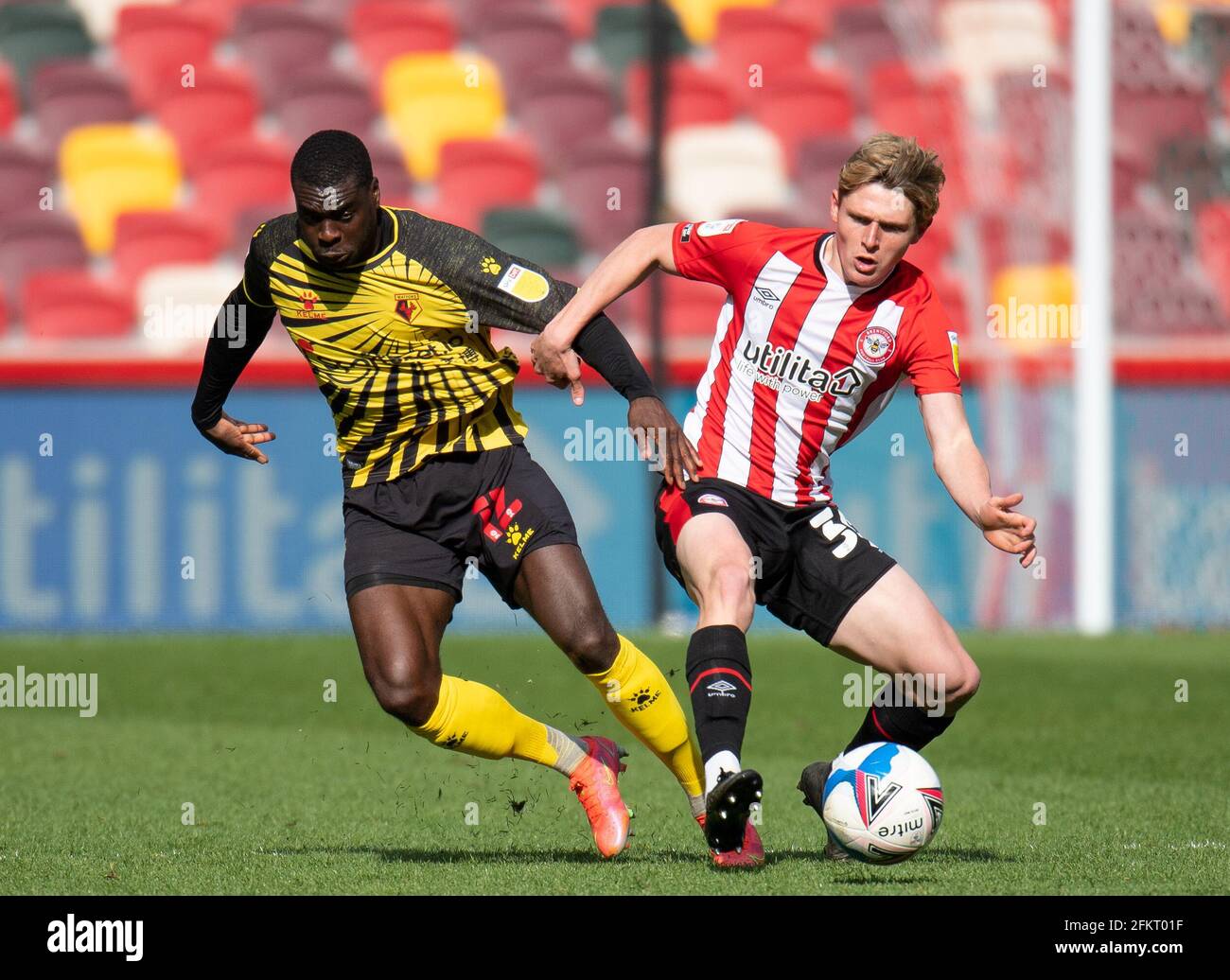 Fin stevens hi-res stock photography and images - Alamy