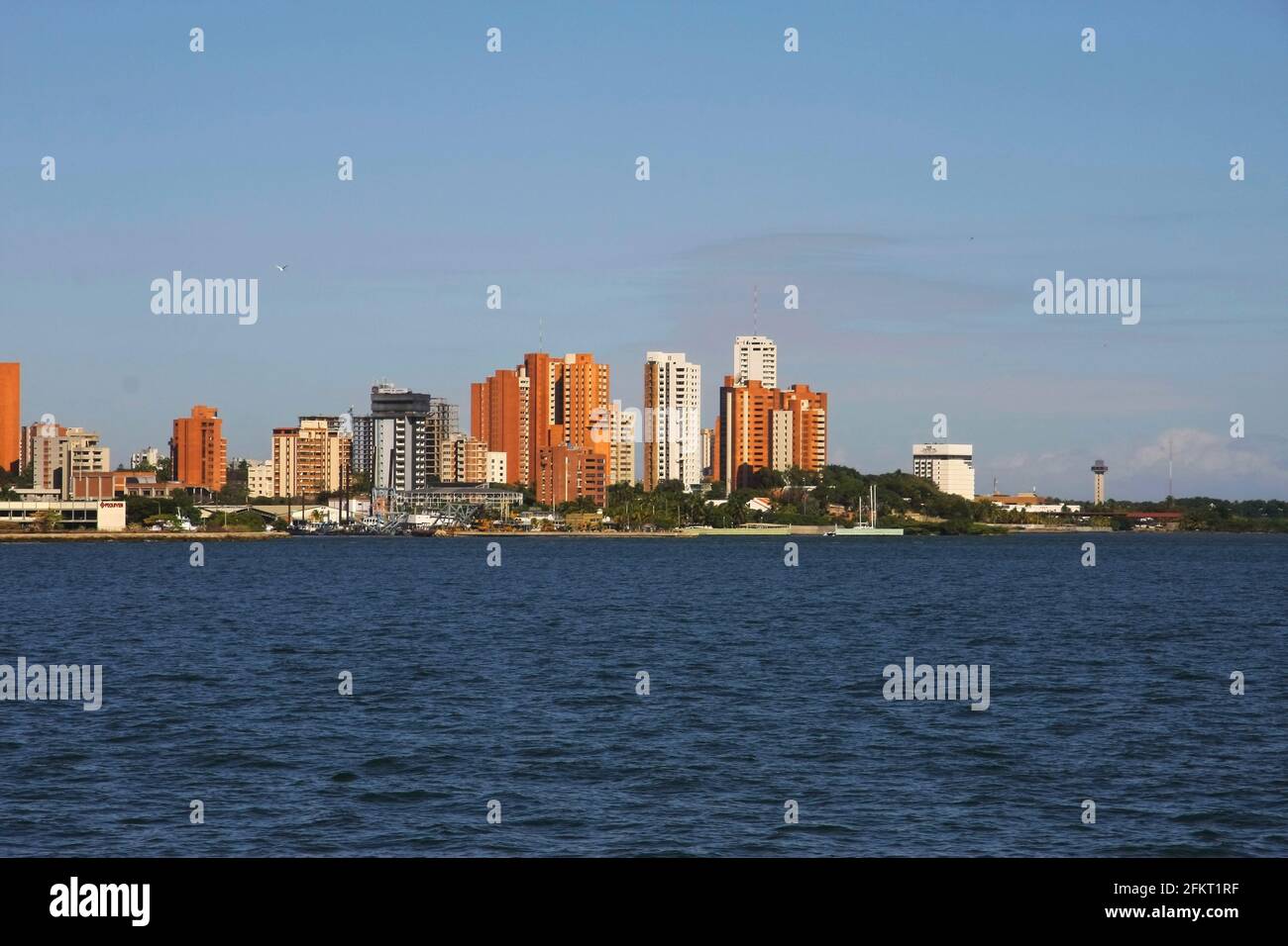 Venezuela-Zulia-Maracaibo-28/01/2009- View of the city of Maracaibo ...