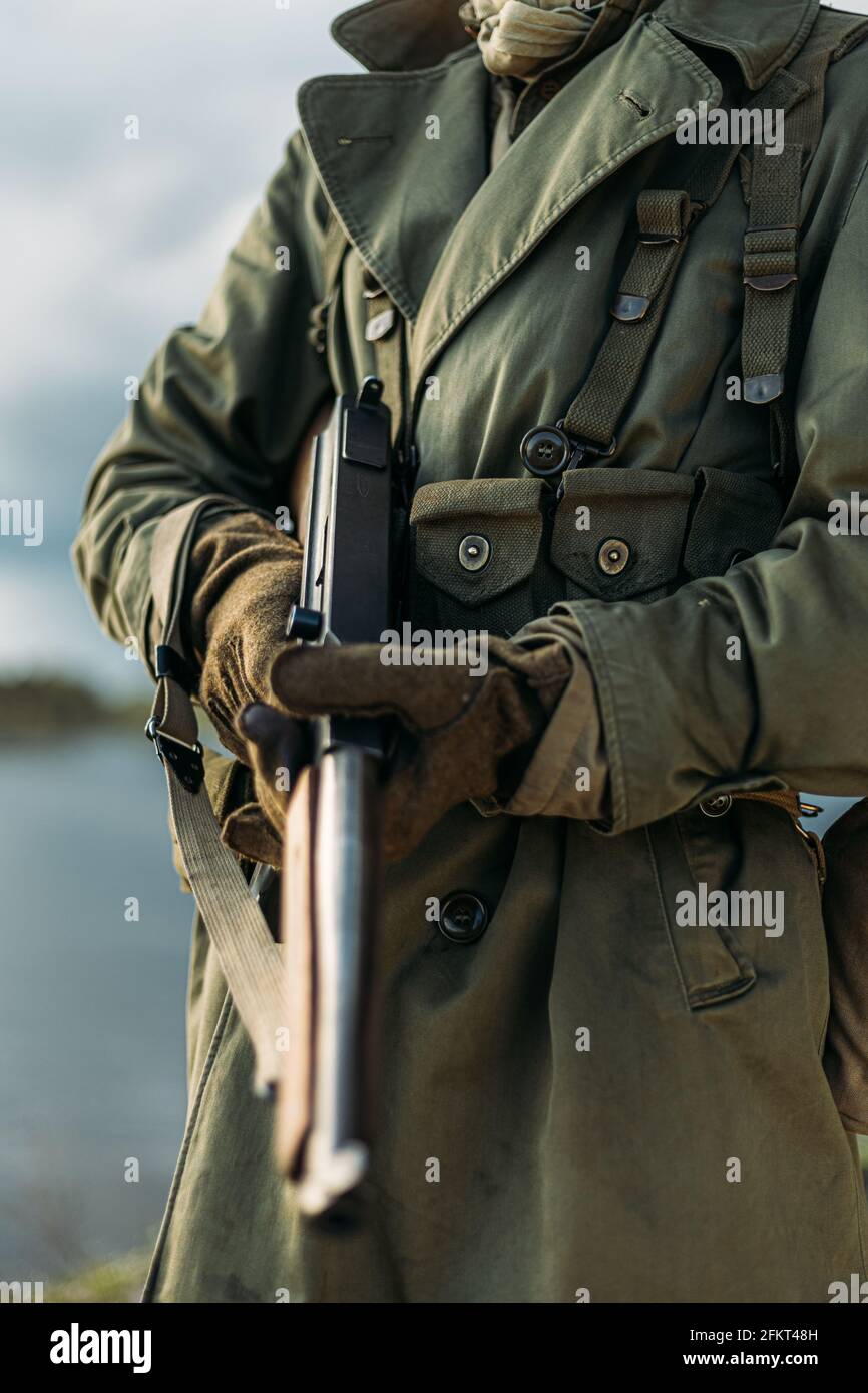 Ww2 thompson submachine gun hi-res stock photography and images - Alamy