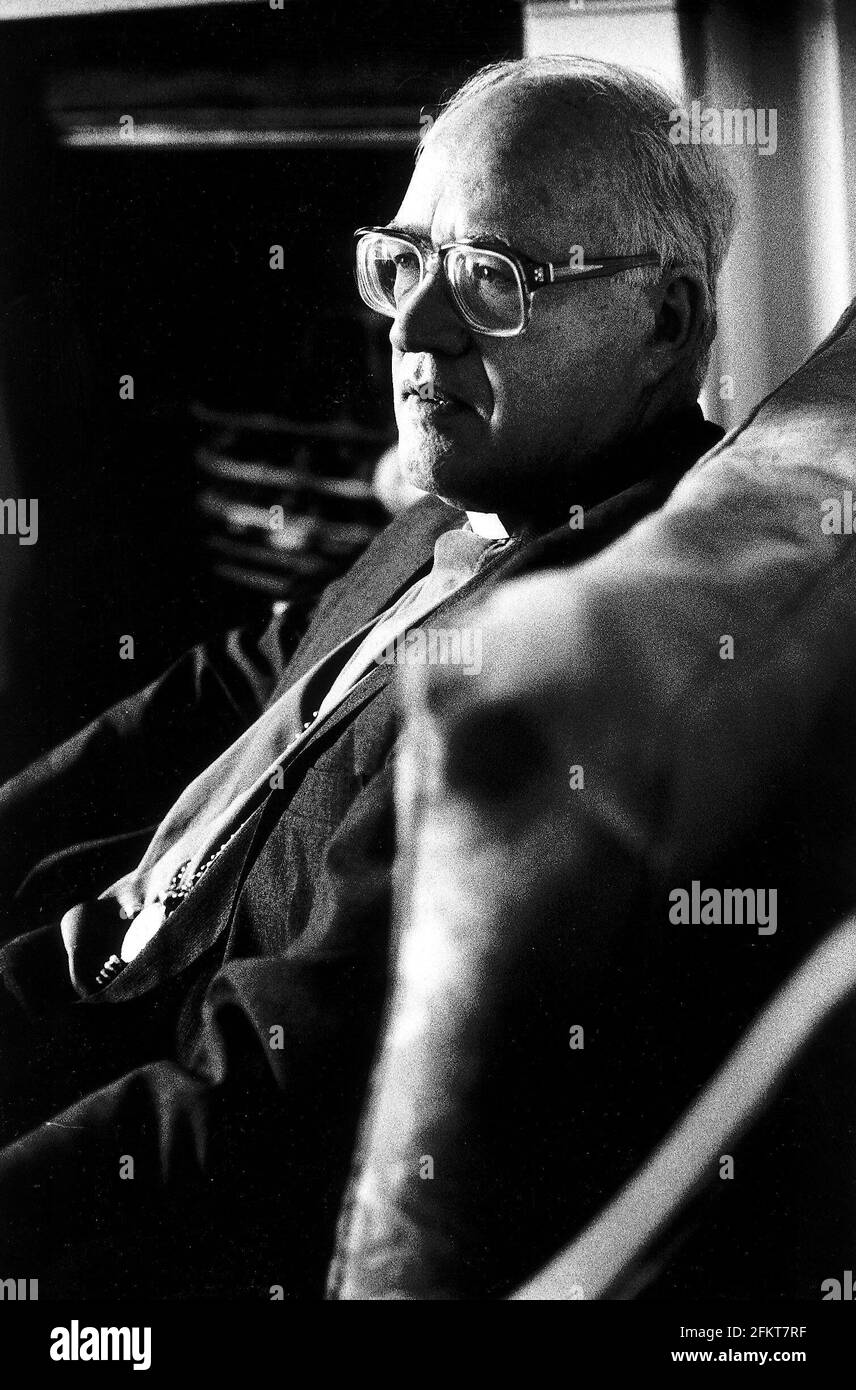 George carey archbishop hi-res stock photography and images - Alamy